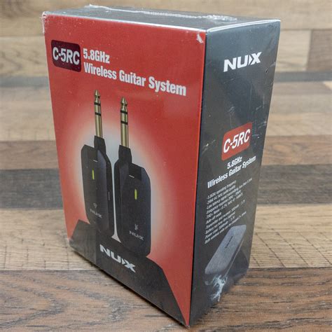 NUX C-5RC Wireless Guitar System 5.8GHz Comes With Charging Case ...
