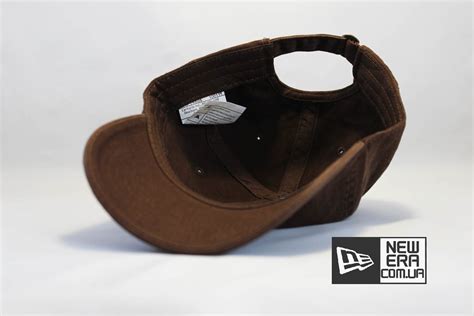 Кепка бейсболка Carhartt с кожаным логотипом, коричневая – New Era Украина