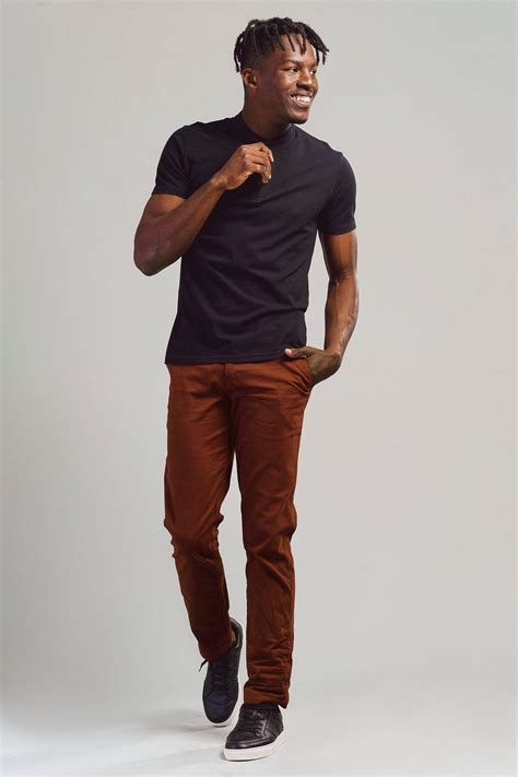 Slim Chinos