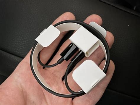 Напоминание владельцам AirPods Max. Если будете покупать аудиокабель ...