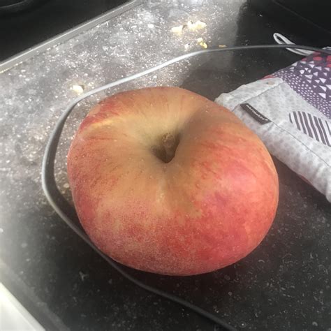 Big apple (+20 stamina) : r/ItemShop