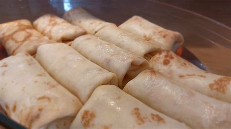 Тонкие блинчики с мясной начинкой на основе соуса бешамель. Невероятно ...