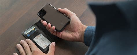 Чехол-книжка Twelve South BookBook Brown для iPhone 11 Купить в Киеве ...