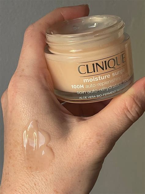 Clinique Moisture Surge 100H Hydrator, reviewed.