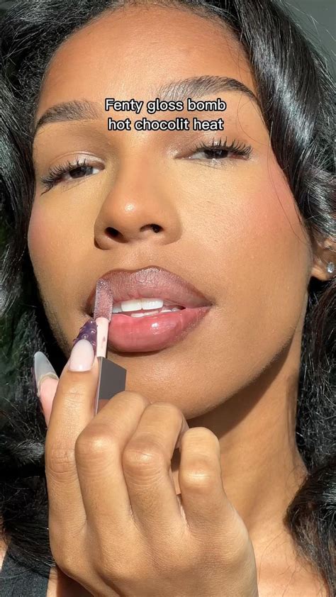 Fenty Beauty Best Gloss Bomb?? Hot Chocolate Heat @Schaebreezy ...