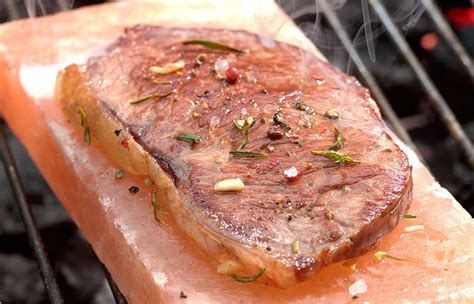Камень для жарки мяса на мангале и гриле: как выбрать и применять