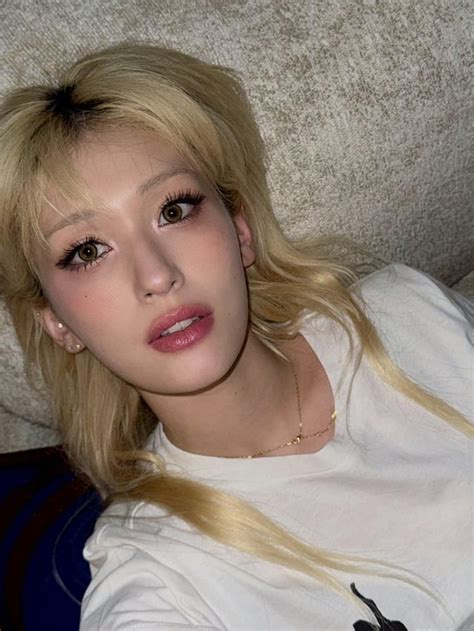 Somi : r/IOIZONE_Hotties