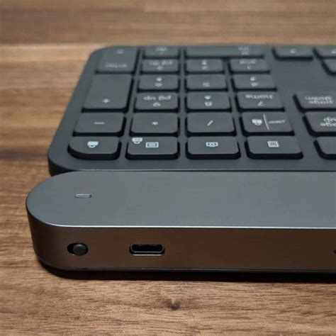 Logitech Craft Wireless Bluetooth Intelligent Control Knob Keyboard