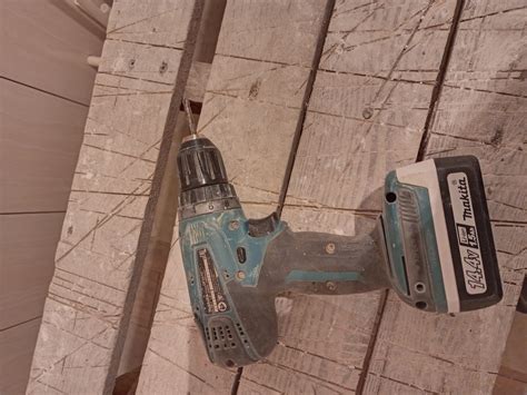 Дрель-шуруповерт аккумуляторная Makita DF347DWE 14,4В 2х1,5Ач Li-Ion ...