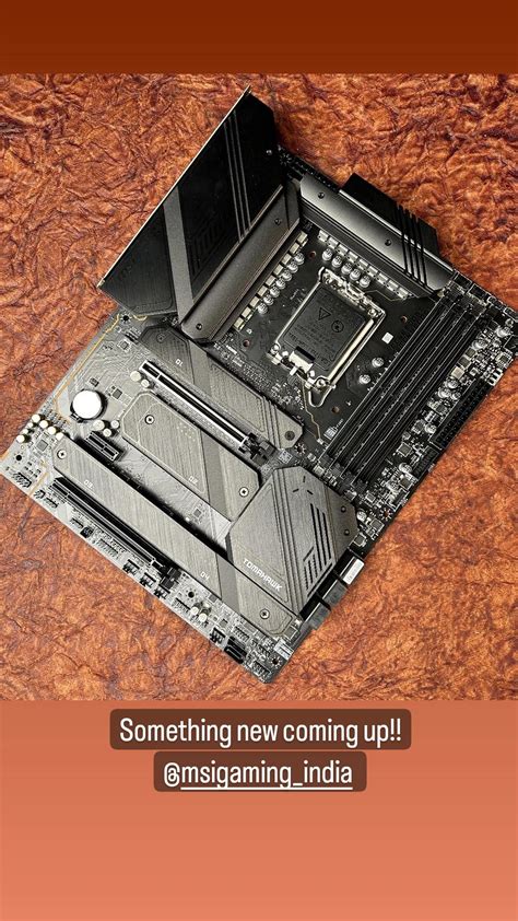 MSI Z790 TOMAHAWK DDR4 First Look & Unboxing - https://youtu.be ...