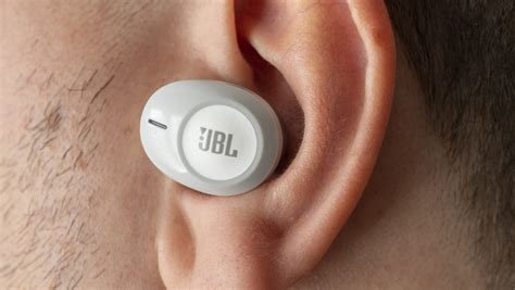 JBL Tune 120TWS Wireless Earbuds Review | TechNuovo