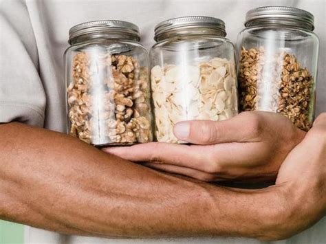 Названы лучшие продукты для мужчин после 50 лет, которые замедляют ...