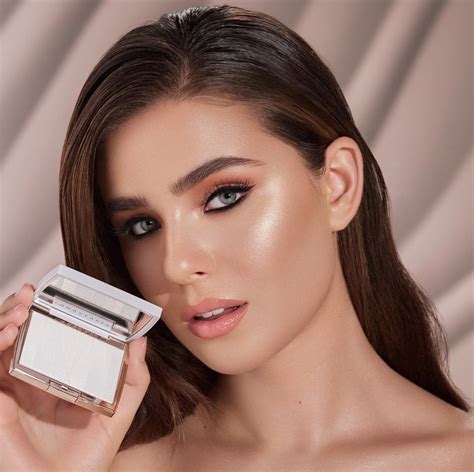 Хайлайтер Killawatt Freestyle Highlighter от Fenty Beauty by Rihanna ...