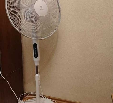 Напольный вентилятор Electrolux EFF-1020i | Festima.Ru - Мониторинг ...