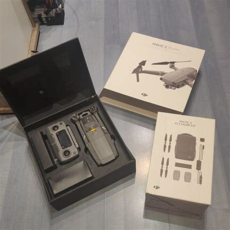 DJI Mavic 2 Zoom (Fly More Combo)