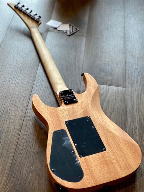 Jackson JS32 Dinky DKA ในน้ำมันธรรมชาติ – nafiriguitar.com