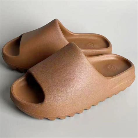 Тапочки adidas x Yeezy Slide - купить с доставкой по выгодным ценам в ...