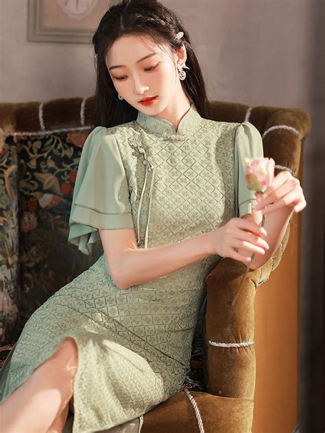 Light Green Lace Qipao Outfit Cheongsam Dress - Weqipao