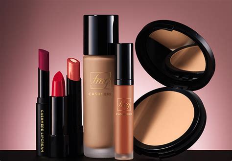 About Us: Learn About The Avon Company