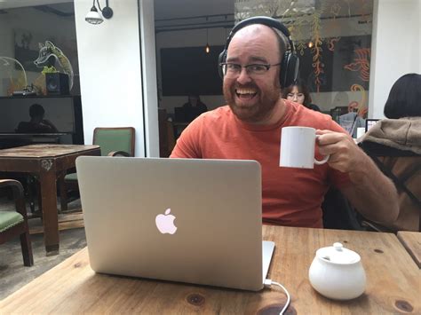 Why I Love My Sennheiser PXC 550 Travel Headphones – Aussie on the Road