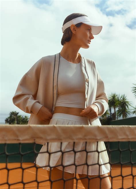 OYSHO United Kingdom | Sport & Swimwear | Official Site