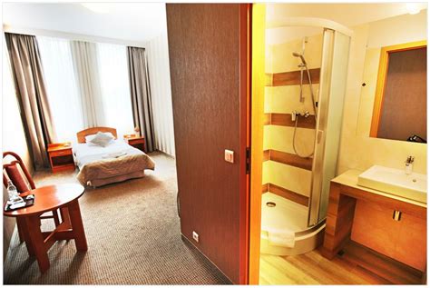 Hotel POLONEZ rooms accommodation conferences restaurant in Krakow Poland