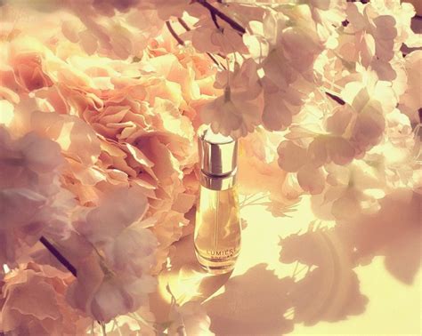 Lumiere (2000) Rochas Parfum - ein es Parfum für Frauen 1984