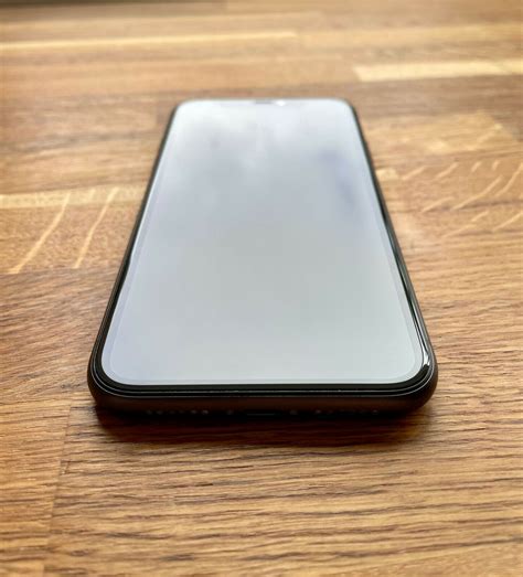 Apple iPhone 11 64GB ( Black )