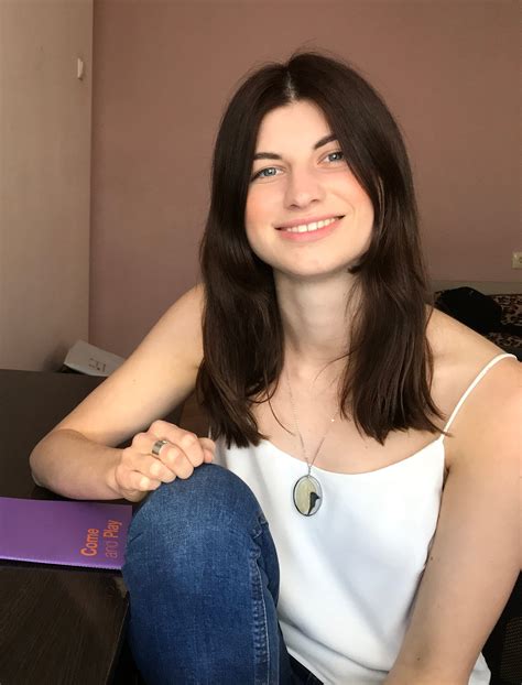 Olenka Konyk – Medium