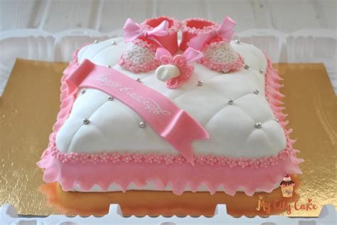 Торт для девочки на 6 месяцев на заказ – Кондитерская студия MyCityCake