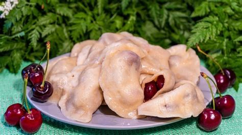 Классические вареники с вишнями - пошаговый рецепт с фото