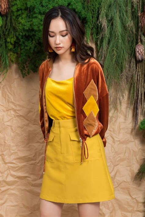Ghim của Айпери Сыдыкова trên бархатное платье