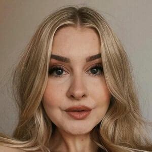 Maddy Corbin - Age, Family, Bio | Famous Birthdays