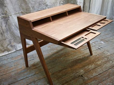Современный письменный стол из дерева Laura Desk | Дизайн офисного ...
