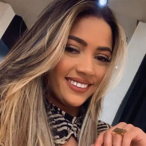Juliana Magalhães (@maga_juju) • Threads, Say more