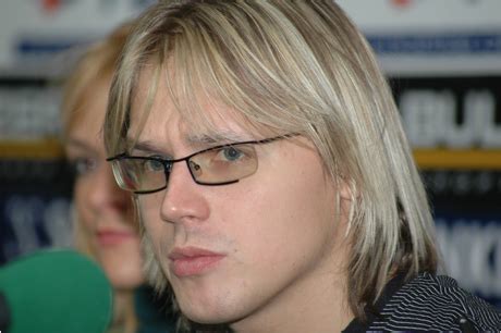 Максим Стависки предизвикал нова катастрофа, този път с чужда кола!