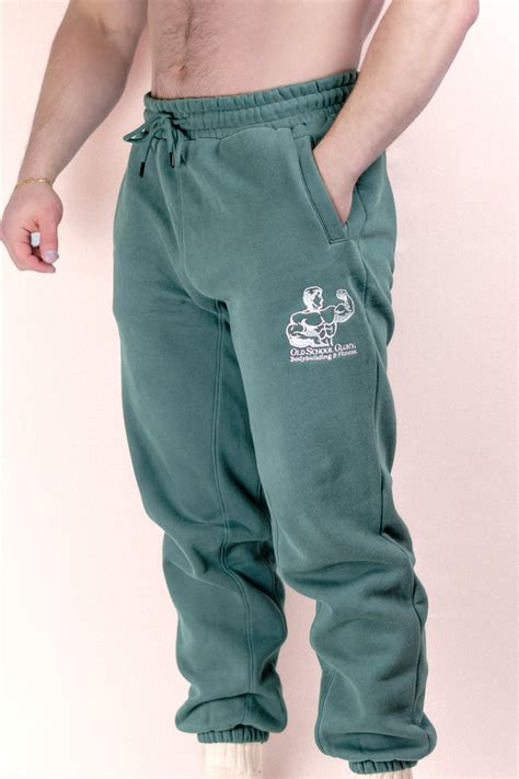 OLD SCHOOL GYM CLOTHING & RETRO LIFTING SHORTS | OLD SCHOOL GLORY.