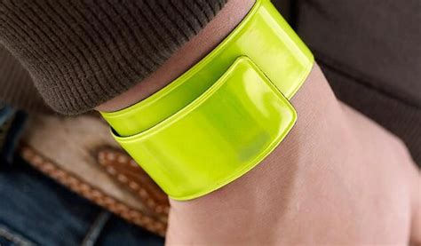 Светоотражатель Feel Fit на руку ногу желтый – фото, відгуки ...
