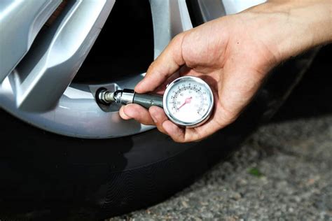 10 Best Tire Pressure Gauges in 2021