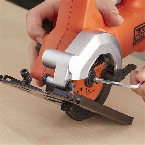 Мини-пила дисковая Black & Decker BES510-QS купите по низкой цене в ...
