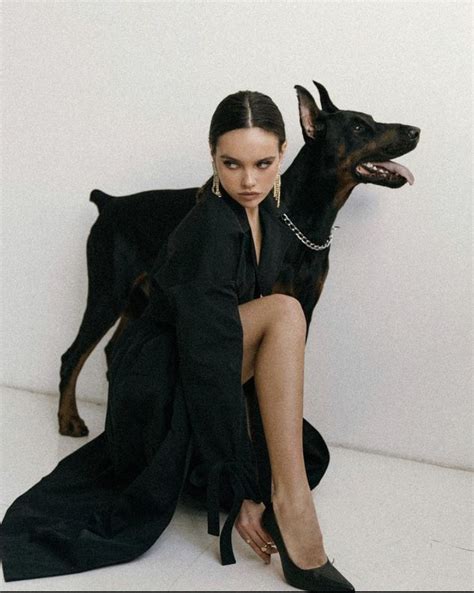 Pin di Виктория su Стильные кадры | Foto, Animali, Bella donna