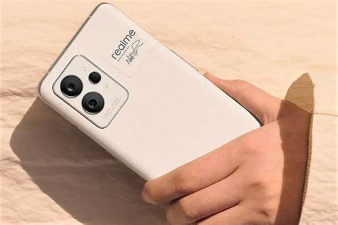 realme GT 2, GT 2 Master Edition, GT 2 Pro With 50MP Triple Rear ...