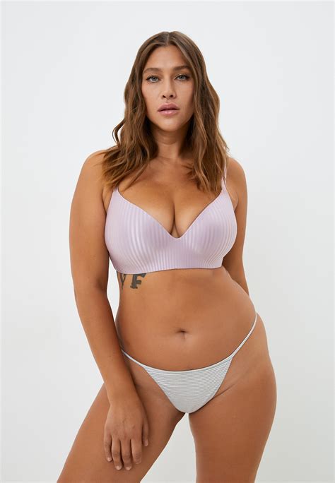 Бюстгальтер женский Victoria's Secret 11192665 купить за 1790 руб.