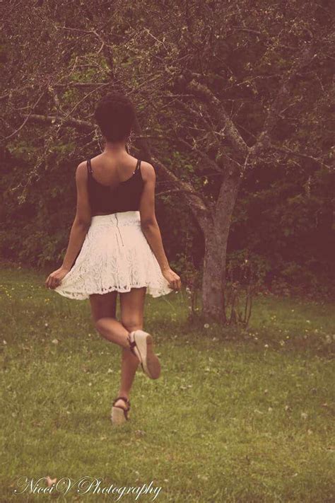 #nicciv #nicci | Model photography, Backless dress, Model