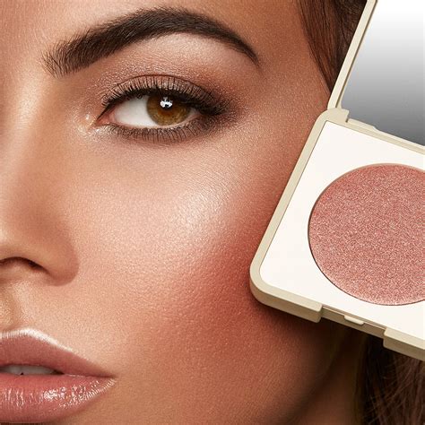 GREEN ME BLUSH/РУМЯНА ИЗ НАТУРАЛЬНЫХ ИНГРЕДИЕНТОВ Компактные румяна с ...