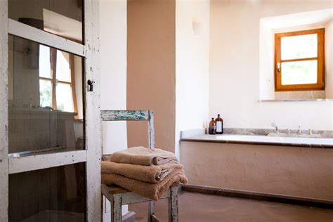 Spring Cleaning without the chemicals — Escapada Health