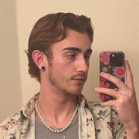 Jonathan Rood (@johnnybon_jobi) • Threads, Say more