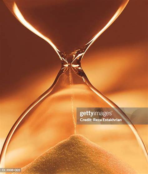 28,051 Hourglass Stock Photos, High-Res Pictures, and Images - Getty Images