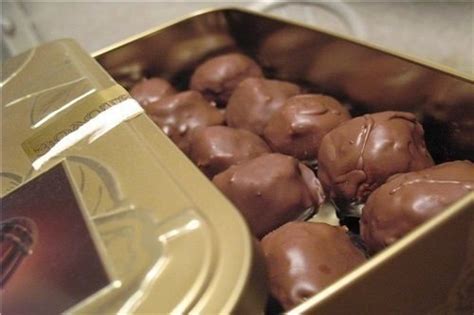 Конфеты с грецким орехом «Метеорит», рецепт с фото — Вкусо.ру