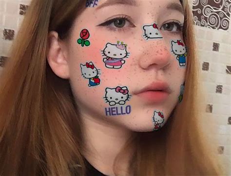 маска с хелоу кити | Aesthetic girl, Girl icons, Bad girl aesthetic